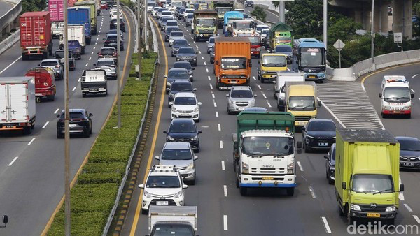 Puncak Arus Mudik & Balik Lebaran - Sinar Mas Land